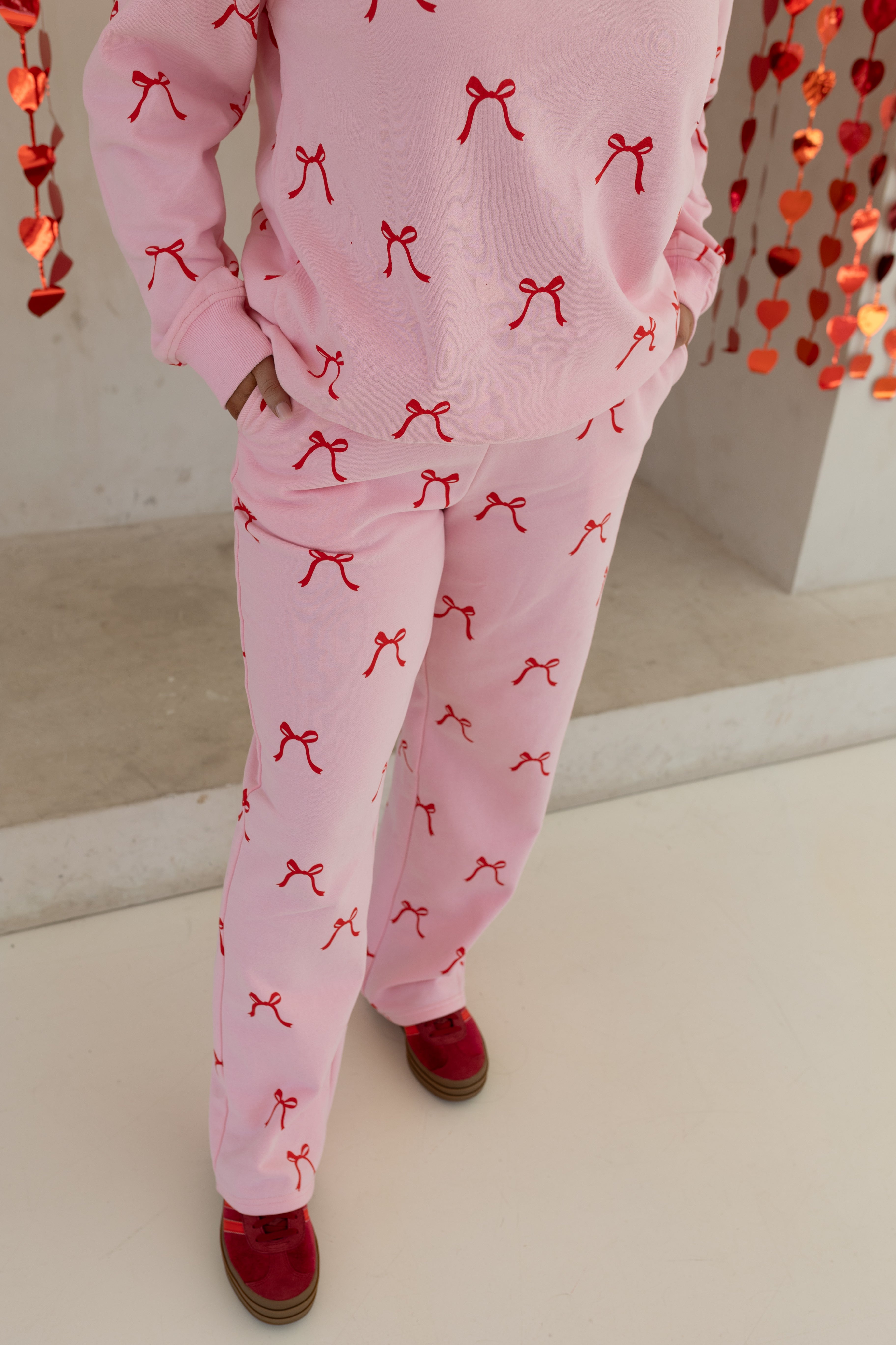 Pink Bow Sweatpants (open hem) – Bourbon & Belles Boutique